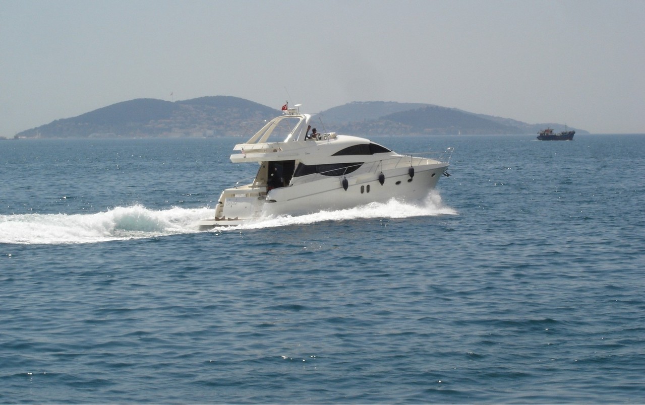 Selling Used Boats in Florida to Sell Us Your Boat!